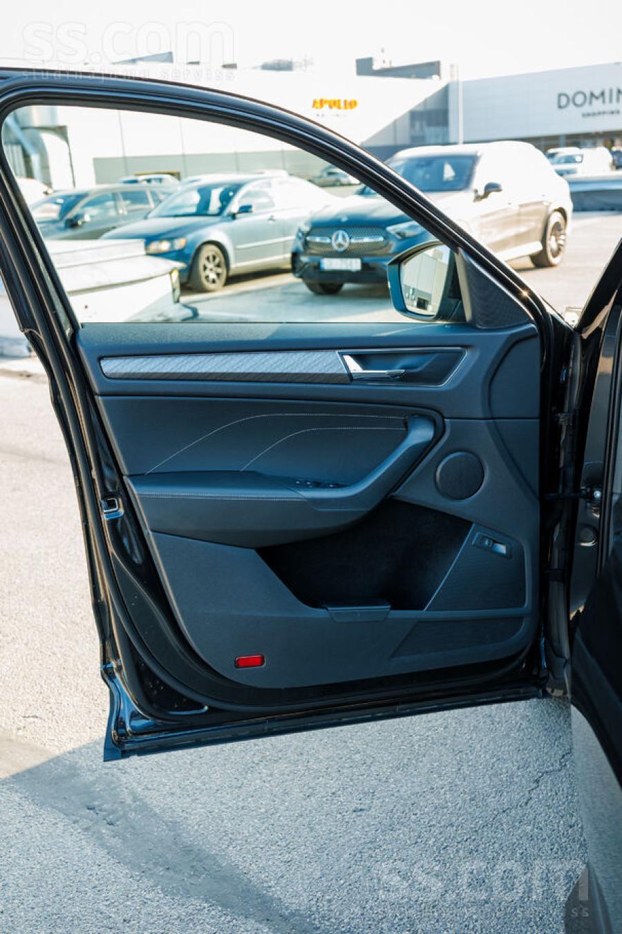 Melns Skoda Kodiaq 2022 Rīga, ar dzinēja tilpumu 1.50 L un nobraukumu 0 tūkst. km par 26600 €, foto 23 vietnē AUTOMOTO.COM.LV