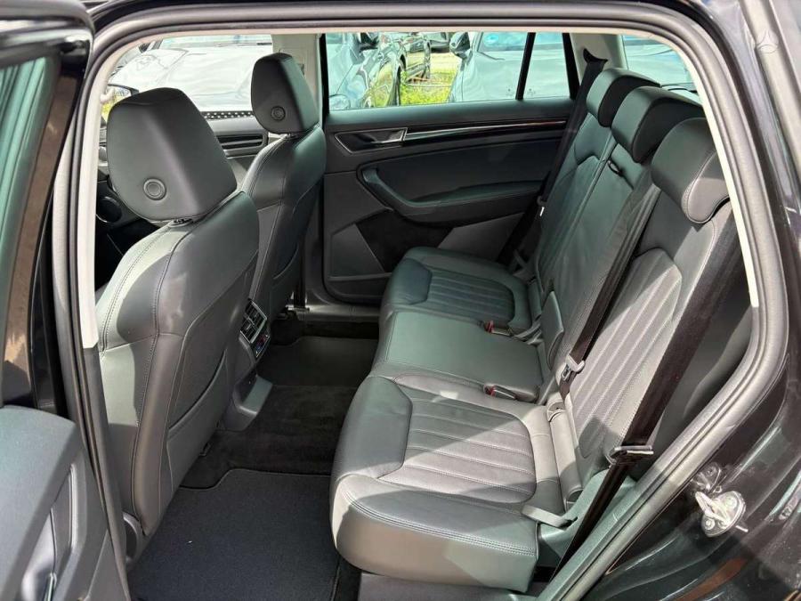 Black Skoda Kodiaq 2022 in Vilnius, with an engine capacity of 1.97 L and mileage of 163 thousand km for 26400 €, photo 19 on AUTOMOTO.COM.LV