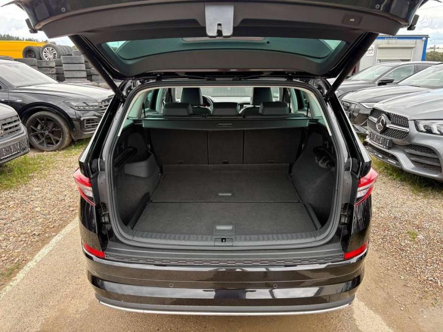Black Skoda Kodiaq 2022 in Vilnius, with an engine capacity of 1.97 L and mileage of 163 thousand km for 26400 €, photo 35 on AUTOMOTO.COM.LV
