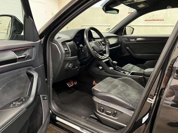 Black Skoda Kodiaq 2022 in Marijampole, with an engine capacity of 1.50 L and mileage of 198 thousand km for 22978 €, photo 7 on AUTOMOTO.COM.LV