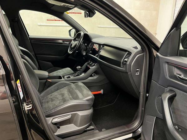 Black Skoda Kodiaq 2022 in Marijampole, with an engine capacity of 1.50 L and mileage of 198 thousand km for 22978 €, photo 9 on AUTOMOTO.COM.LV