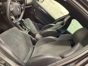 Melns Skoda Kodiaq 2022 Marijampole, ar dzinēja tilpumu 1.50 L un nobraukumu 182 tūkst. km par 24805 €, foto 10 vietnē AUTOMOTO.COM.LV