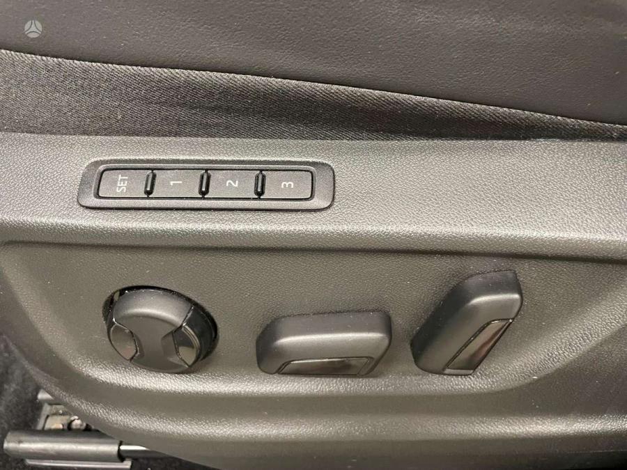 Melns Skoda Kodiaq 2022 Marijampole, ar dzinēja tilpumu 1.50 L un nobraukumu 182 tūkst. km par 24805 €, foto 12 vietnē AUTOMOTO.COM.LV