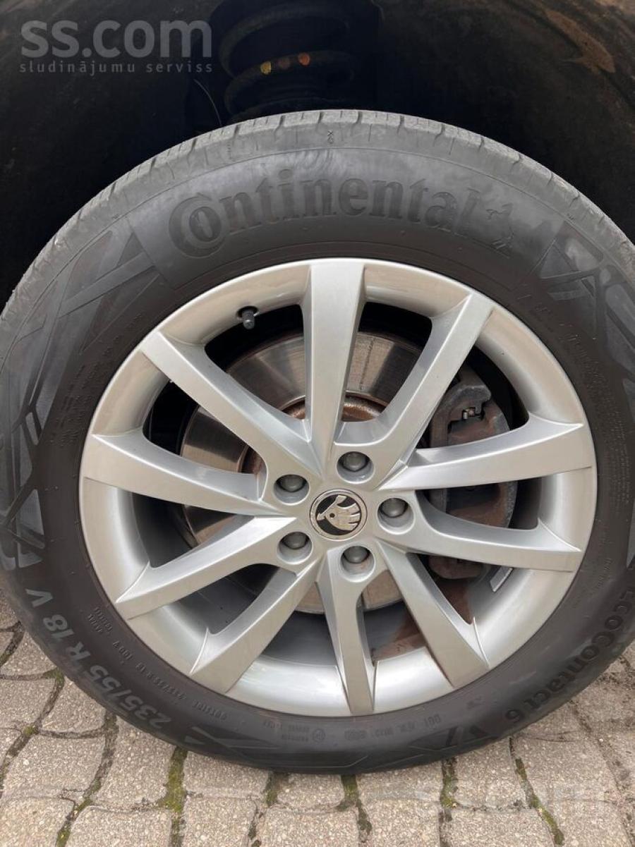 Melns Skoda Kodiaq 2022 Rīga, ar dzinēja tilpumu 2.00 L un nobraukumu 85 tūkst. km par 27550 €, foto 26 vietnē AUTOMOTO.COM.LV