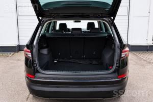 Black Skoda Kodiaq 2022 in Riga, with an engine capacity of 2.00 L and mileage of 147 thousand km for 24950 €, photo 19 on AUTOMOTO.COM.LV