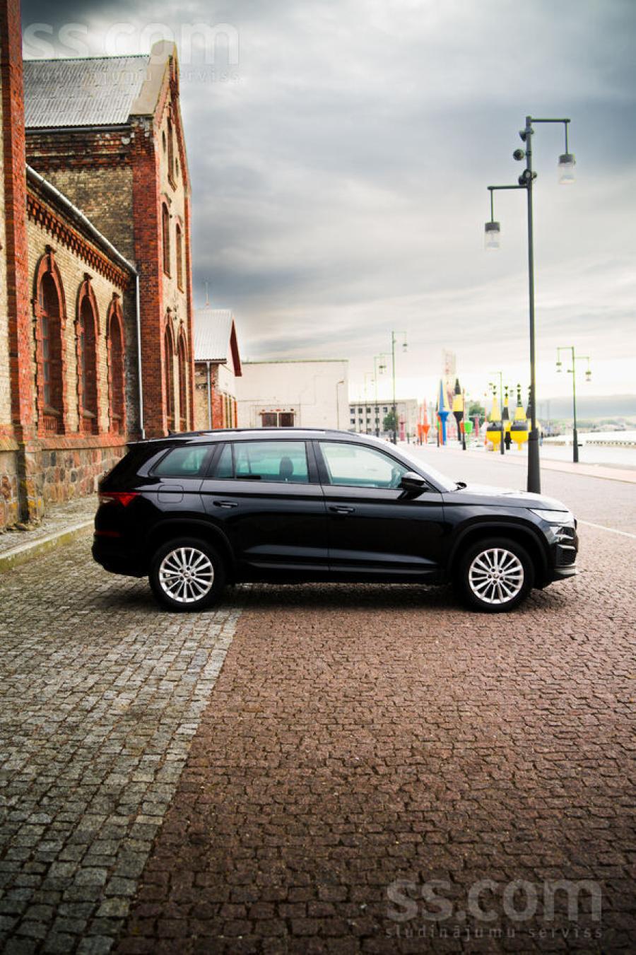 Melns Skoda Kodiaq 2022 Rīga, ar dzinēja tilpumu 2.00 L un nobraukumu 194 tūkst. km par 19990 €, foto 5 vietnē AUTOMOTO.COM.LV