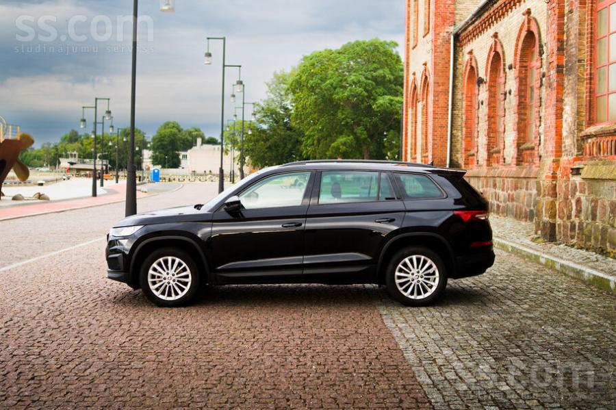 Melns Skoda Kodiaq 2022 Rīga, ar dzinēja tilpumu 2.00 L un nobraukumu 194 tūkst. km par 19990 €, foto 6 vietnē AUTOMOTO.COM.LV