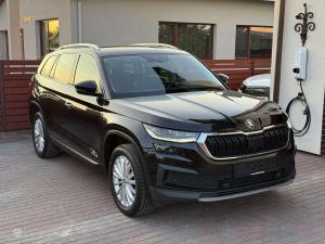 Black Skoda Kodiaq 2022 in Siauliai, with an engine capacity of 1.50 L and mileage of 219 thousand km for 21290 €, photo 4 on AUTOMOTO.COM.LV