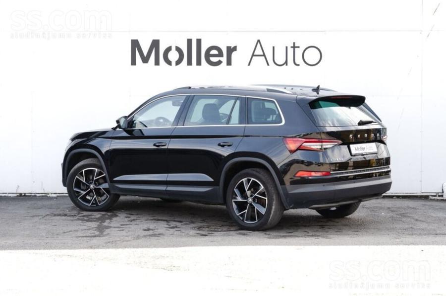Black Skoda Kodiaq 2022 in Riga, with an engine capacity of 2.00 L and mileage of 145 thousand km for 26500 €, photo 4 on AUTOMOTO.COM.LV