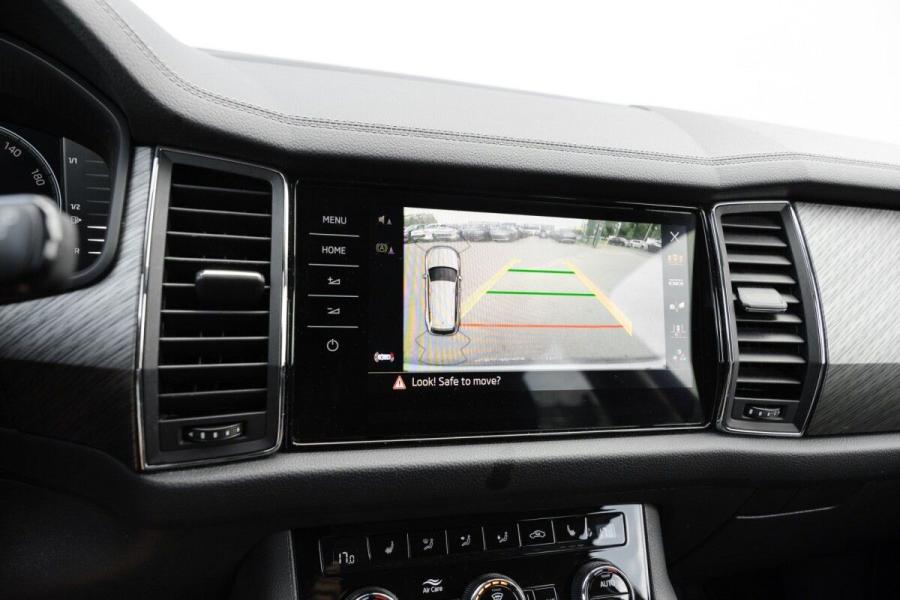 Melns Skoda Kodiaq 2022 Rīga, ar dzinēja tilpumu 2.00 L un nobraukumu 145 tūkst. km par 26500 €, foto 28 vietnē AUTOMOTO.COM.LV