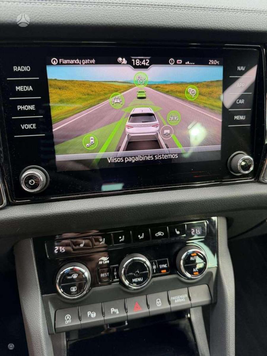 Черный Шкода Kodiaq 2022 в Вильнюс, объемом двигателя 1.97 л и пробегом 189 тыс. км за 22100 €, фото 22 на AUTOMOTO.COM.LV