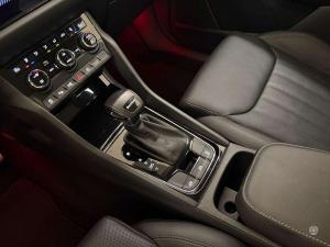 Black Skoda Kodiaq 2022 in Marijampole, with an engine capacity of 1.97 L and mileage of 139 thousand km for 28999 €, photo 16 on AUTOMOTO.COM.LV