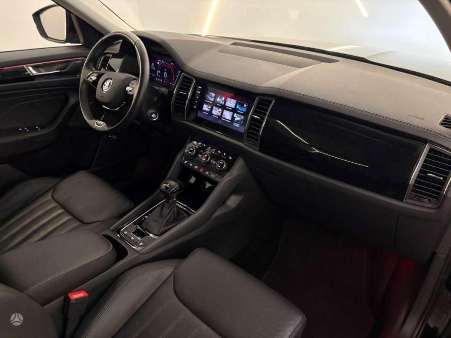 Black Skoda Kodiaq 2022 in Marijampole, with an engine capacity of 1.97 L and mileage of 139 thousand km for 28999 €, photo 18 on AUTOMOTO.COM.LV