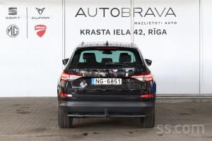 Melns Skoda Kodiaq 2022 Rīga, ar dzinēja tilpumu 2.00 L un nobraukumu 128 tūkst. km par 24500 €, foto 8 vietnē AUTOMOTO.COM.LV