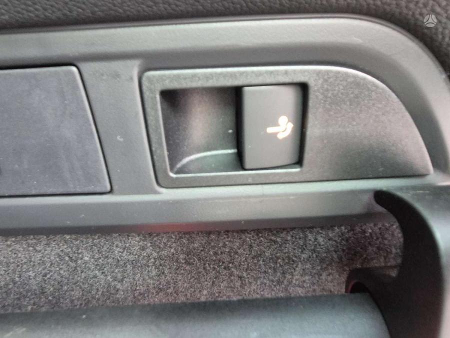 Black Skoda Kodiaq 2022 in Vilnius, with an engine capacity of 1.97 L and mileage of 186 thousand km for 25400 €, photo 21 on AUTOMOTO.COM.LV