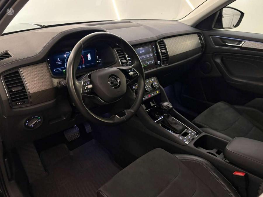 Melns Skoda Kodiaq 2022 Marijampole, ar dzinēja tilpumu 1.97 L un nobraukumu 232 tūkst. km par 23450 €, foto 3 vietnē AUTOMOTO.COM.LV