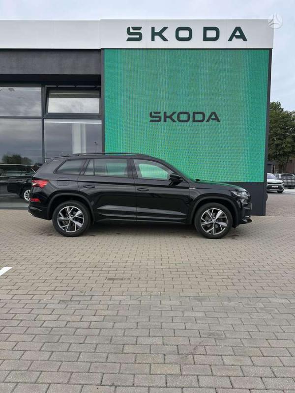 Черный Шкода Kodiaq 2022 в Клайпеда, объемом двигателя 1.97 л и пробегом 65 тыс. км за 33800 €, фото 1 на AUTOMOTO.COM.LV