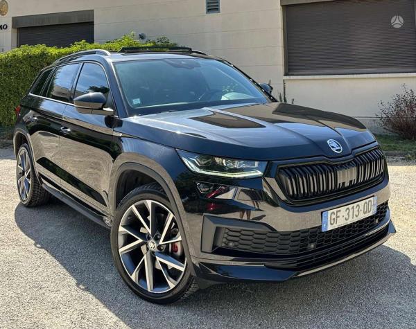 Black Skoda Kodiaq 2022 in Taurage, with an engine capacity of 2.00 L and mileage of 209 thousand km for 23500 €, photo 8 on AUTOMOTO.COM.LV