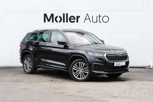 Black Skoda Kodiaq 2022 in Riga, with an engine capacity of 2.00 L and mileage of 93 thousand km for 32500 €, photo 3 on AUTOMOTO.COM.LV