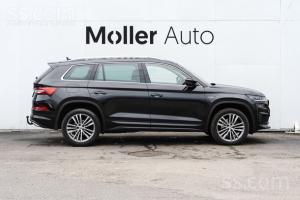 Black Skoda Kodiaq 2022 in Riga, with an engine capacity of 2.00 L and mileage of 93 thousand km for 31350 €, photo 6 on AUTOMOTO.COM.LV