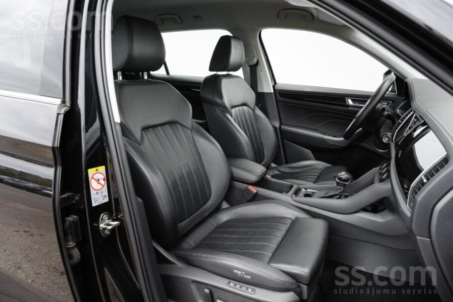 Black Skoda Kodiaq 2022 in Riga, with an engine capacity of 2.00 L and mileage of 93 thousand km for 31350 €, photo 9 on AUTOMOTO.COM.LV