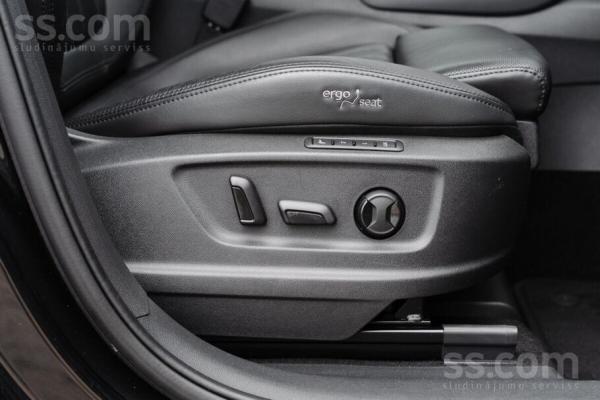 Black Skoda Kodiaq 2022 in Riga, with an engine capacity of 2.00 L and mileage of 93 thousand km for 32500 €, photo 10 on AUTOMOTO.COM.LV