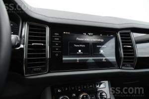 Black Skoda Kodiaq 2022 in Riga, with an engine capacity of 2.00 L and mileage of 93 thousand km for 31350 €, photo 31 on AUTOMOTO.COM.LV