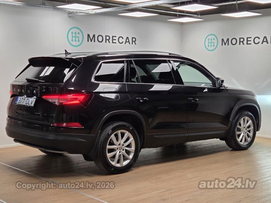 Melns Skoda Kodiaq 2022 Tallina, ar dzinēja tilpumu 2.00 L un nobraukumu 137 tūkst. km par 26900 €, foto 5 vietnē AUTOMOTO.COM.LV