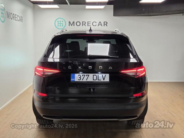 Skoda Kodiaq 2022 in Tallinn on AUTOMOTO.COM.LV Black Skoda Kodiaq 2022 in Tallinn, with an engine capacity of 2.00 L and mileage of 137 thousand km for 26900 €, photo 6 on AUTOMOTO.COM.LV