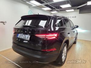 Melns Skoda Kodiaq 2022 Tallina, ar dzinēja tilpumu 2.00 L un nobraukumu 137 tūkst. km par 26900 €, foto 7 vietnē AUTOMOTO.COM.LV