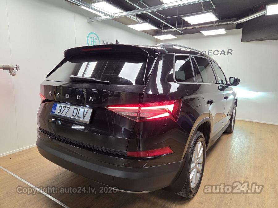 Melns Skoda Kodiaq 2022 Tallina, ar dzinēja tilpumu 2.00 L un nobraukumu 137 tūkst. km par 26900 €, foto 7 vietnē AUTOMOTO.COM.LV