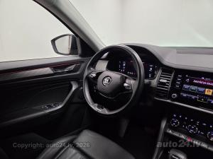 Melns Skoda Kodiaq 2022 Tallina, ar dzinēja tilpumu 2.00 L un nobraukumu 137 tūkst. km par 26900 €, foto 13 vietnē AUTOMOTO.COM.LV