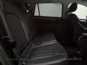 Melns Skoda Kodiaq 2022 Tallina, ar dzinēja tilpumu 2.00 L un nobraukumu 137 tūkst. km par 26900 €, foto 19 vietnē AUTOMOTO.COM.LV