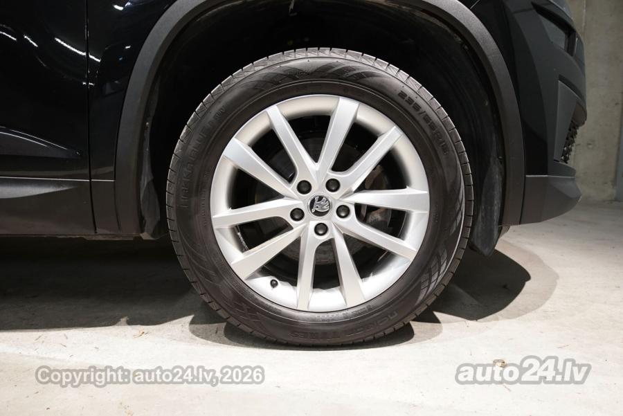 Черный Шкода Kodiaq 2022 в Таллин, объемом двигателя 2.00 л и пробегом 128 тыс. км за 25990 €, фото 28 на AUTOMOTO.COM.LV