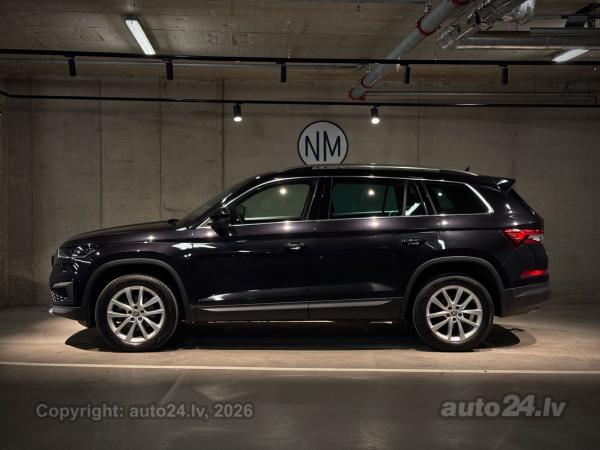 Skoda Kodiaq 2022 in Tallinn on AUTOMOTO.COM.LV Black Skoda Kodiaq 2022 in Tallinn, with an engine capacity of 2.00 L and mileage of 128 thousand km for 25990 €, photo 6 on AUTOMOTO.COM.LV