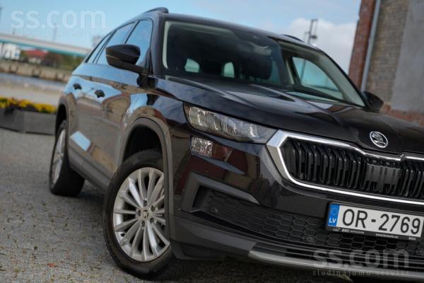 Black Skoda Kodiaq 2022 in Riga, with an engine capacity of 2.00 L and mileage of 194 thousand km for 19950 €, photo 3 on AUTOMOTO.COM.LV