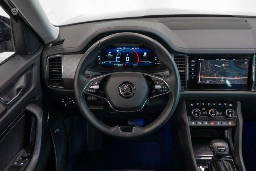 Black Skoda Kodiaq 2022 in Vilnius, with an engine capacity of 2.00 L and mileage of 108 thousand km for 32500 €, photo 10 on AUTOMOTO.COM.LV