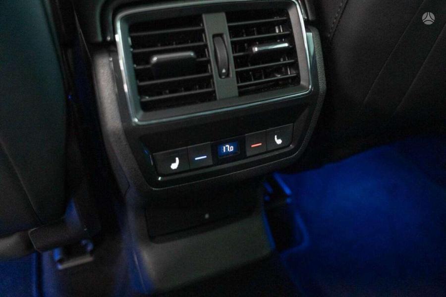 Black Skoda Kodiaq 2022 in Vilnius, with an engine capacity of 2.00 L and mileage of 108 thousand km for 32500 €, photo 23 on AUTOMOTO.COM.LV