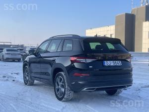 Melns Skoda Kodiaq 2023 Rīga, ar dzinēja tilpumu 2.00 L un nobraukumu 66 tūkst. km par 31250 €, foto 6 vietnē AUTOMOTO.COM.LV