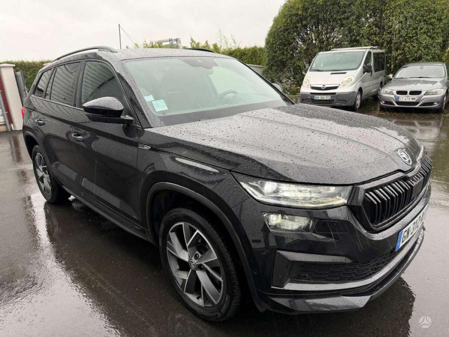 Black Skoda Kodiaq 2023 in Klaipeda, with an engine capacity of 2.00 L and mileage of 280 thousand km for 21900 €, photo 2 on AUTOMOTO.COM.LV