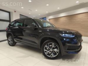 Черный Шкода Kodiaq 2023 в Рига, объемом двигателя 2.00 л и пробегом 19 тыс. км за 34990 €, фото  на AUTOMOTO.COM.LV
