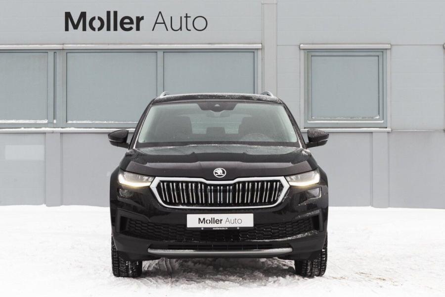 Black Skoda Kodiaq 2023 in Ventspils, with an engine capacity of 2.00 L and mileage of 53 thousand km for 35300 €, photo 8 on AUTOMOTO.COM.LV