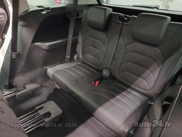Melns Skoda Kodiaq 2023 Tallina, ar dzinēja tilpumu 2.00 L un nobraukumu 72 tūkst. km par 35900 €, foto 7 vietnē AUTOMOTO.COM.LV