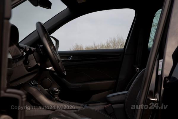 Melns Skoda Kodiaq 2023 Tallina, ar dzinēja tilpumu 2.00 L un nobraukumu 94 tūkst. km par 36000 €, foto 7 vietnē AUTOMOTO.COM.LV