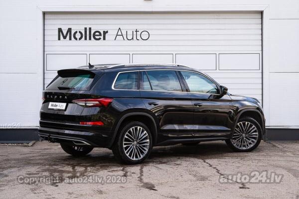 Black Skoda Kodiaq 2023 in Riga, with an engine capacity of 2.00 L and mileage of 145 thousand km for 38635 €, photo 4 on AUTOMOTO.COM.LV