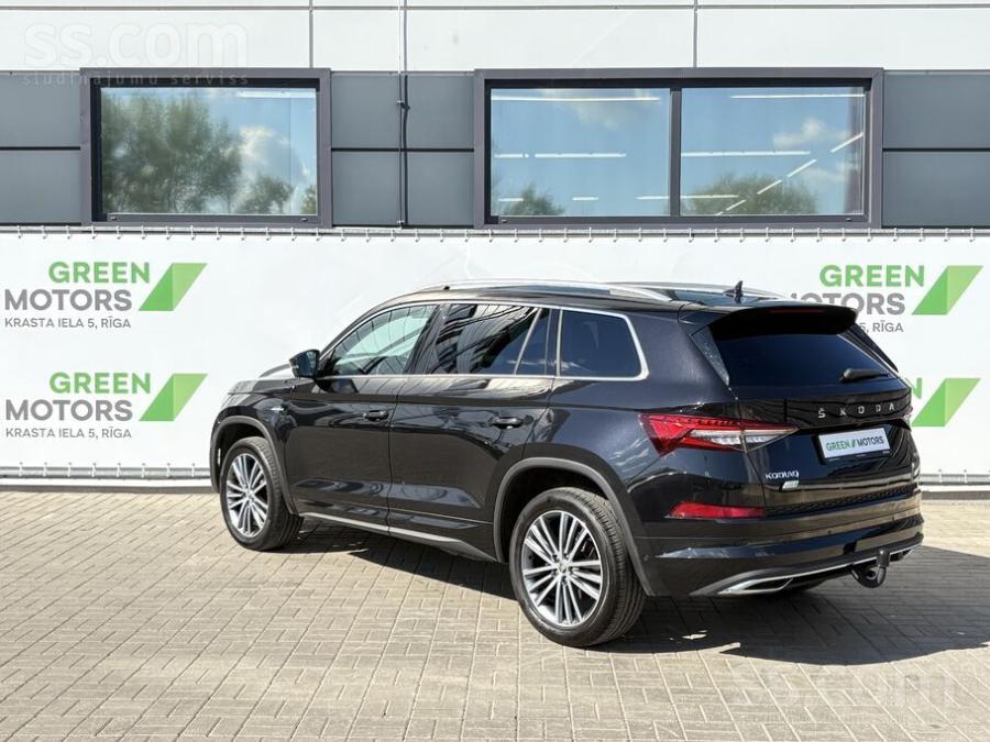 Melns Skoda Kodiaq 2023 Rīga, ar dzinēja tilpumu 2.00 L un nobraukumu 48 tūkst. km par 35000 €, foto 4 vietnē AUTOMOTO.COM.LV