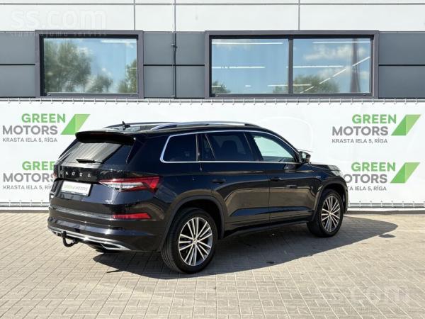 Черный Шкода Kodiaq 2023 в Рига, объемом двигателя 2.00 л и пробегом 48 тыс. км за 35000 €, фото 4 на AUTOMOTO.COM.LV