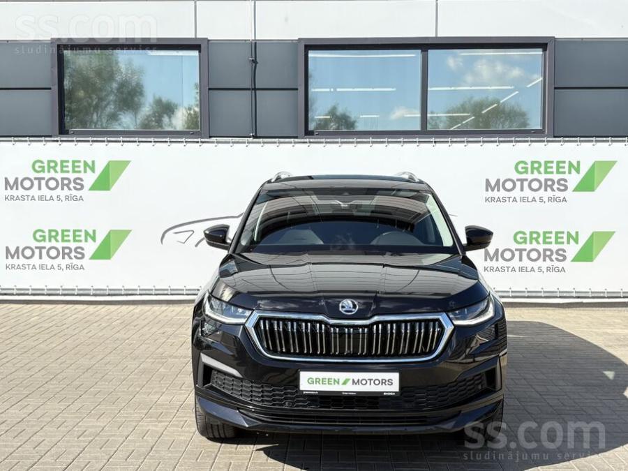 Черный Шкода Kodiaq 2023 в Рига, объемом двигателя 2.00 л и пробегом 48 тыс. км за 35000 €, фото 8 на AUTOMOTO.COM.LV