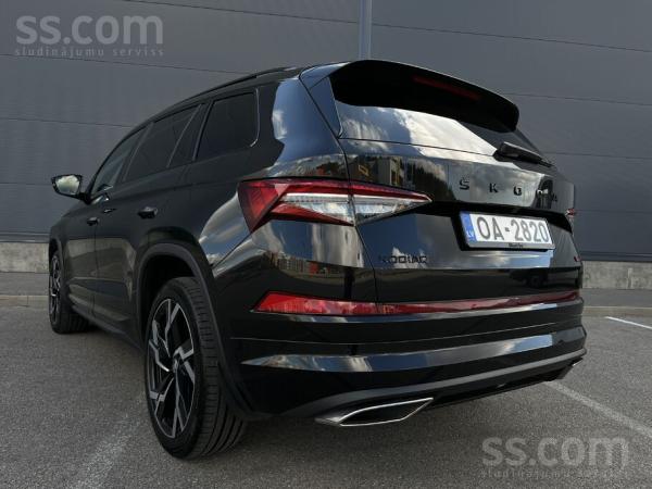 Melns Skoda Kodiaq 2023 Rīga, ar dzinēja tilpumu 2.00 L un nobraukumu 58 tūkst. km par 35990 €, foto 3 vietnē AUTOMOTO.COM.LV