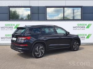 Черный Шкода Kodiaq 2023 в Рига, объемом двигателя 2.00 л и пробегом 40 тыс. км за 35000 €, фото 7 на AUTOMOTO.COM.LV